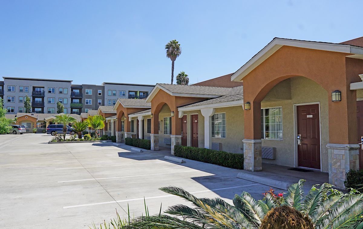 West Coast Motel Santa Ana™ A Budget Hourly Motel Santa Ana Jacuzzi Suites