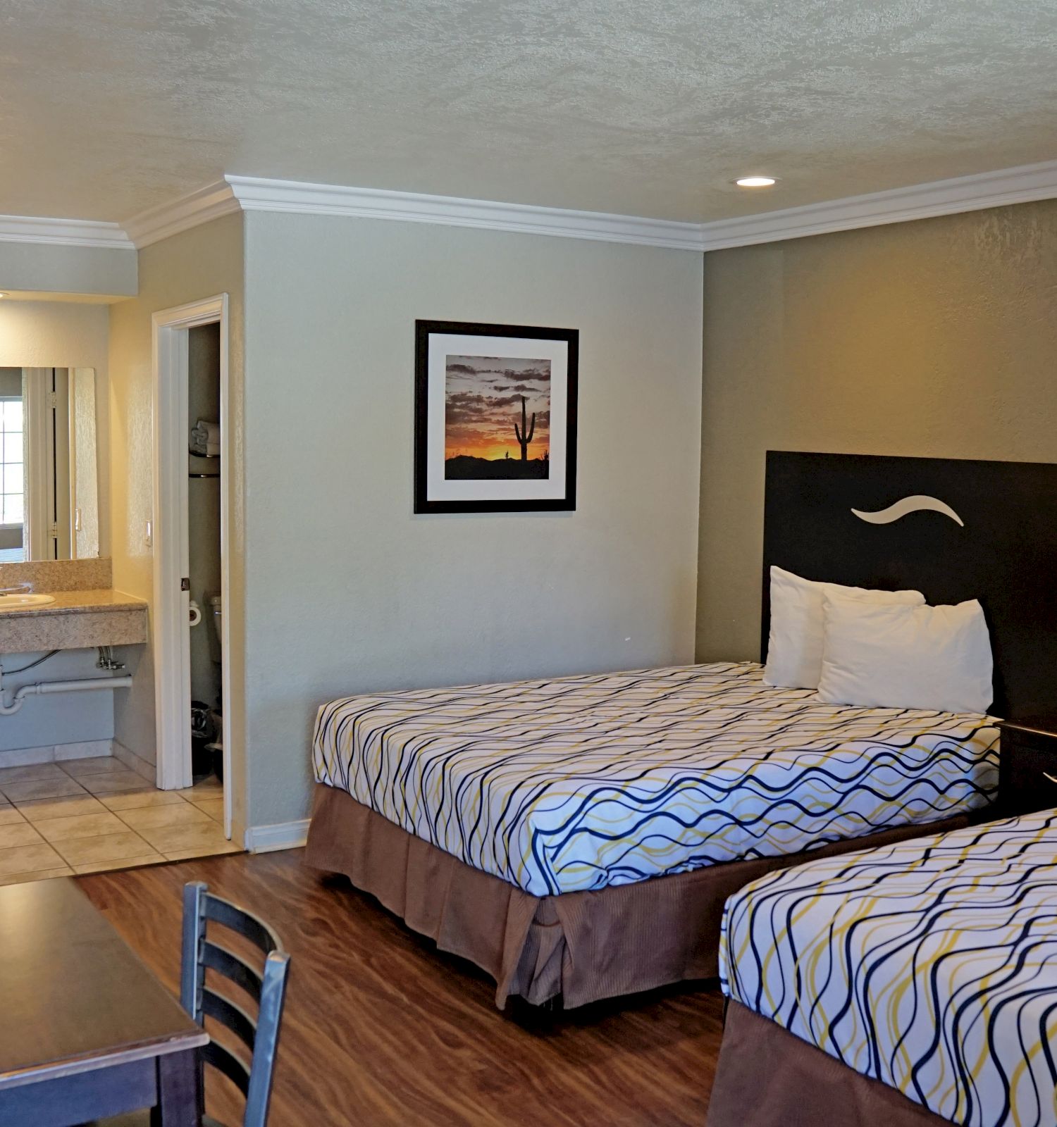West Coast Motel Santa Ana™ A Budget Hourly Motel Santa Ana Jacuzzi Suites